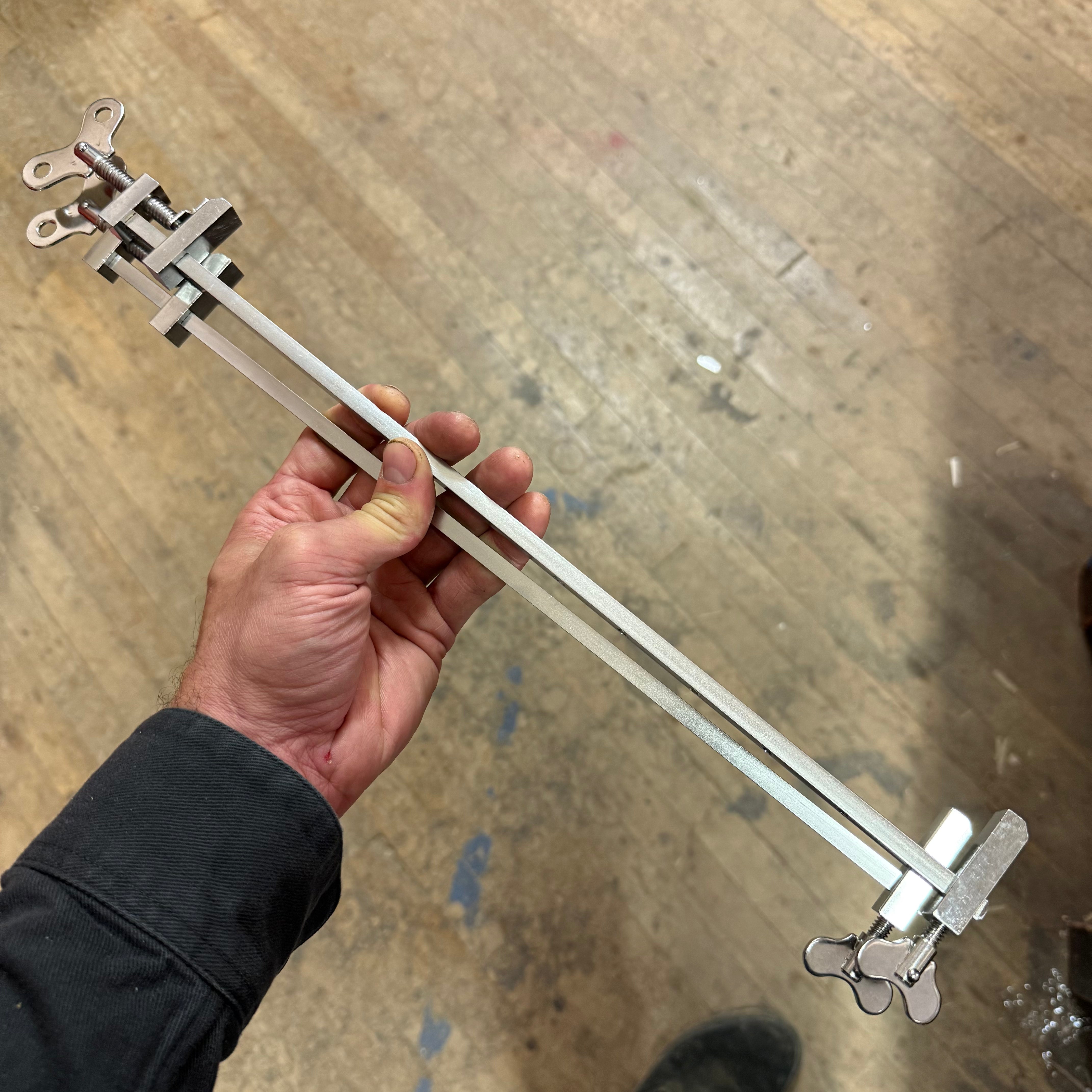 Kakuri Hatagane 14" (Capacity) Bar Clamps (47746) – Harry J. Epstein Co.