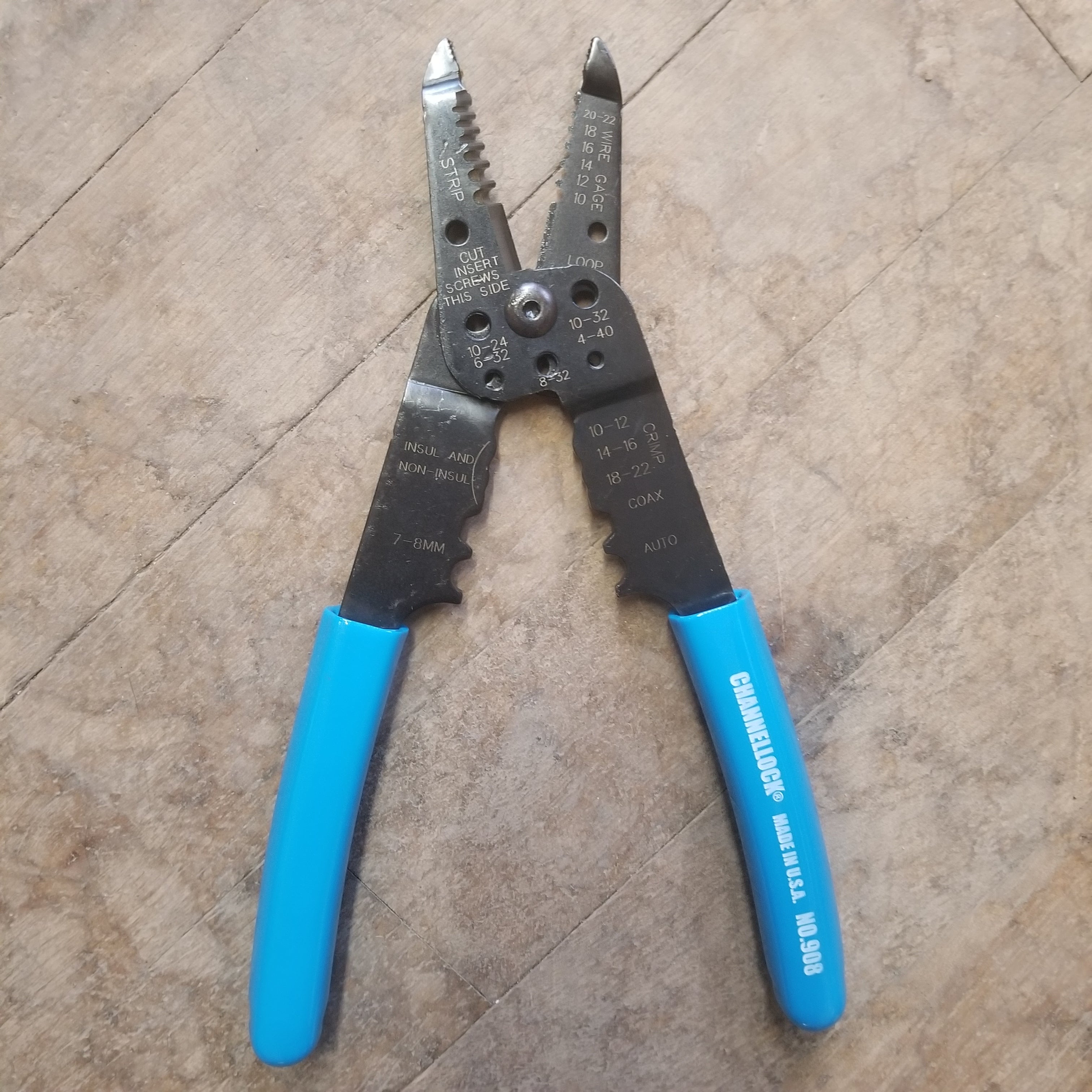 Channellock 8 1/2" Wire Stripper #908 (908-bulk) – Harry J. Epstein Co.