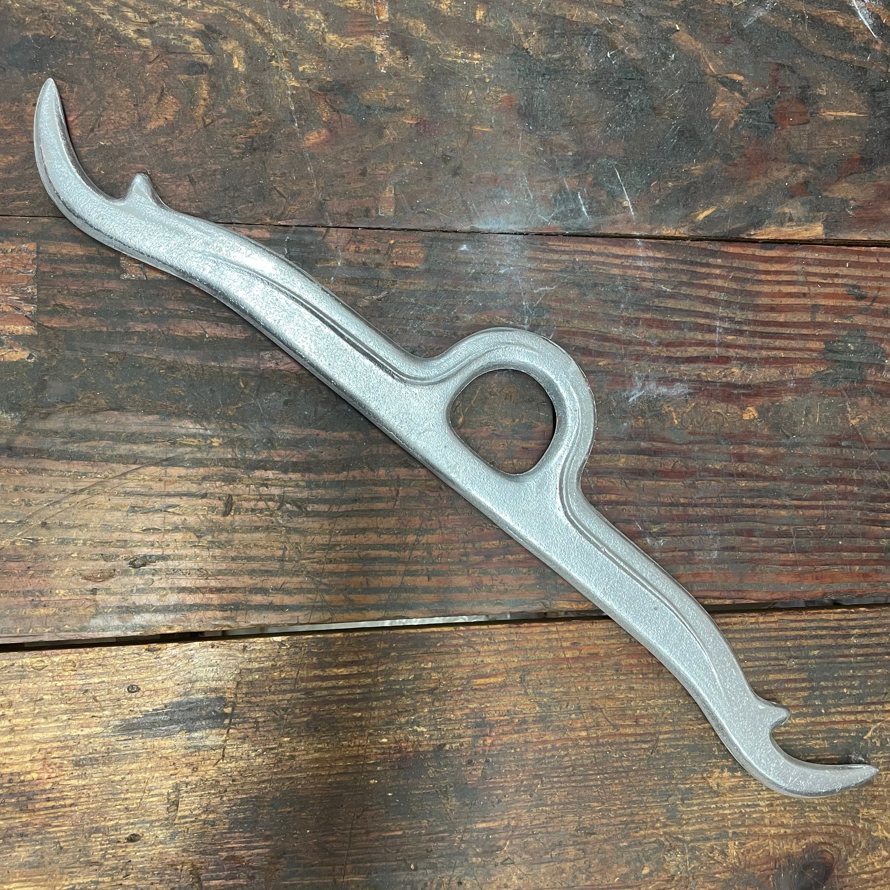 Mound Tool Aluminum Gambrel (838-AL) – Harry J. Epstein Co.