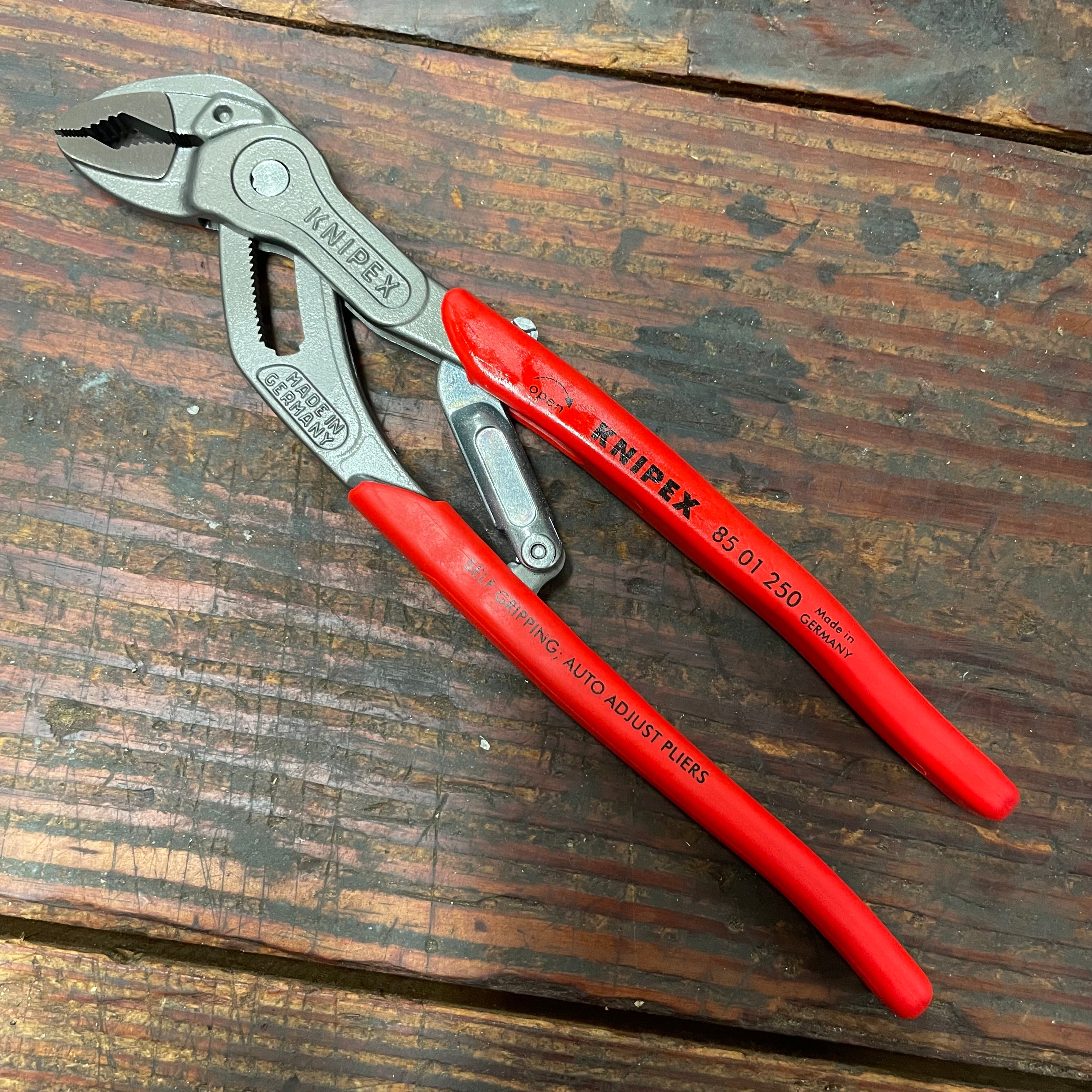 Knipex 10" SmartGrip Locking Water Pump Pliers w/ Automatic Adjustment ...