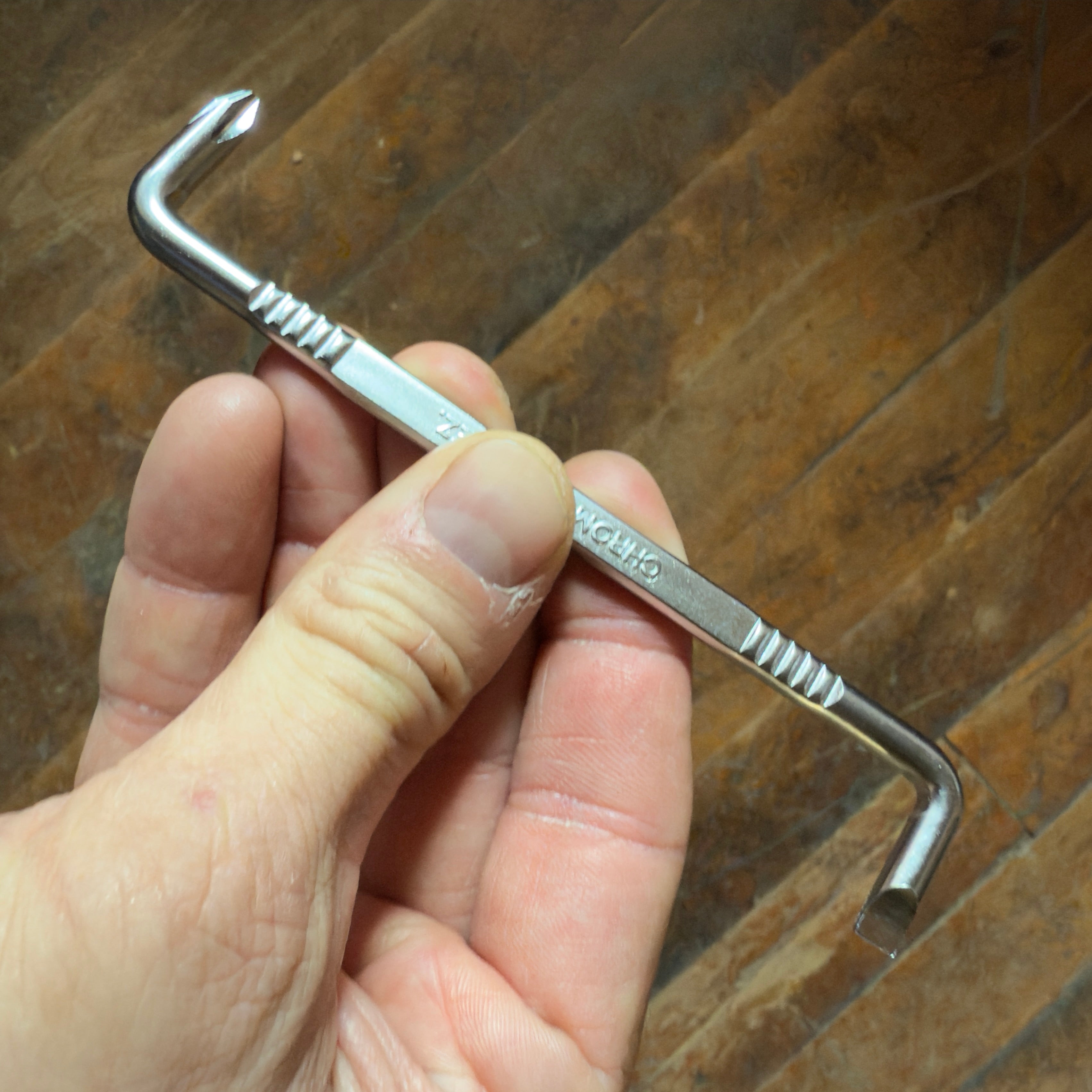Felo Offset Screwdriver 1/4" x #2 Phillips (57557) – Harry J. Epstein Co.