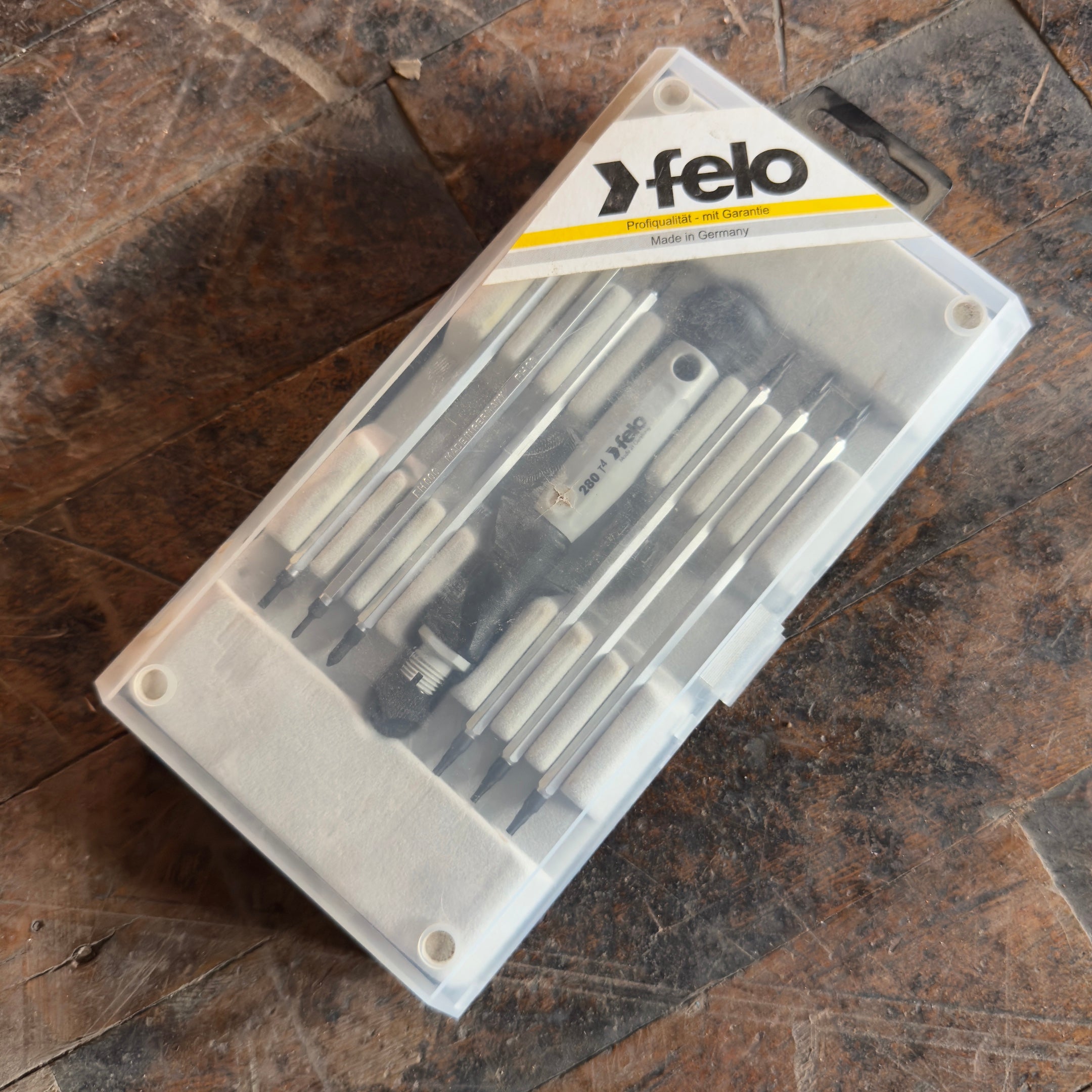 Felo Reversible Blade Screwdriver Set (52929) – Harry J. Epstein Co.