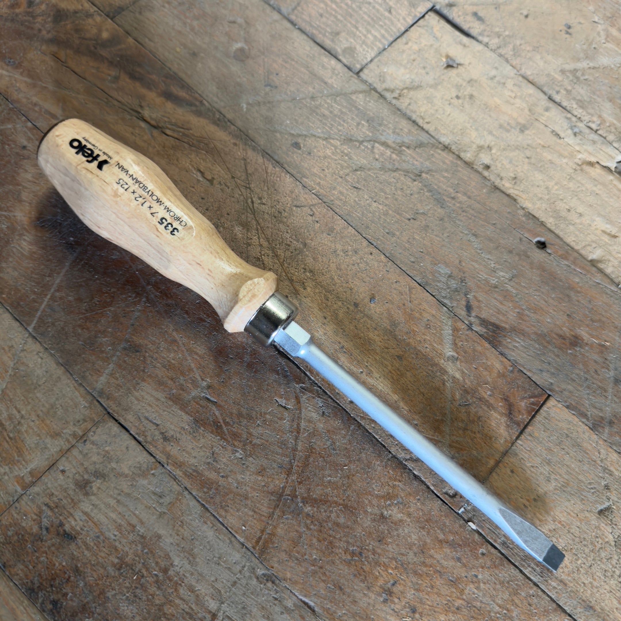 Felo 7 x 125mm Wood Handle Slotted Screwdriver (18040) – Harry J ...
