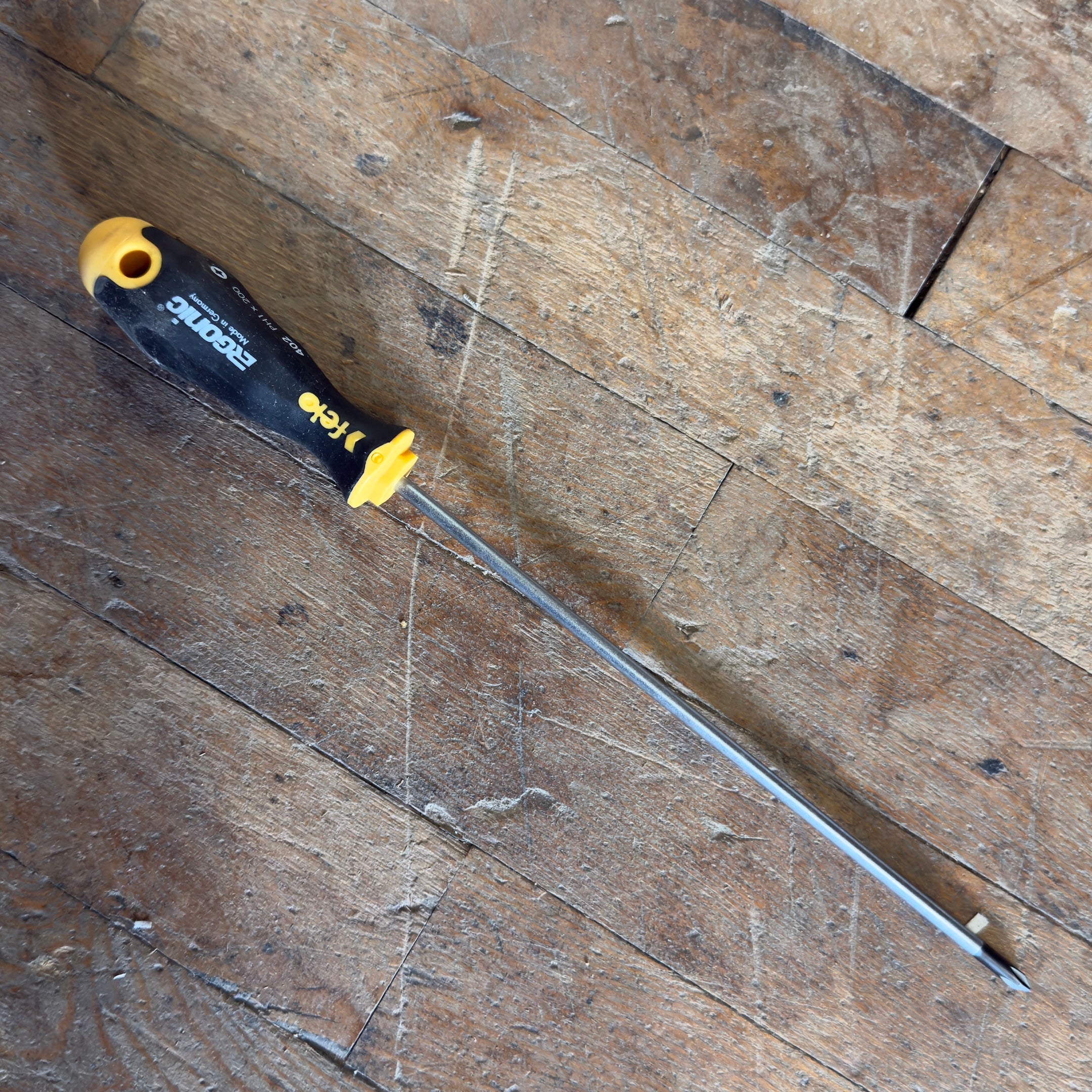 Felo #1 x 8" Phillips Screwdriver (22111) – Harry J. Epstein Co.