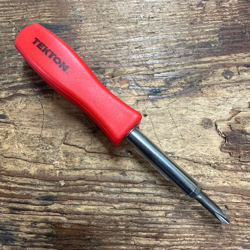 Tekton 6-in-1 Combination Screwdriver (2799) – Harry J. Epstein Co.