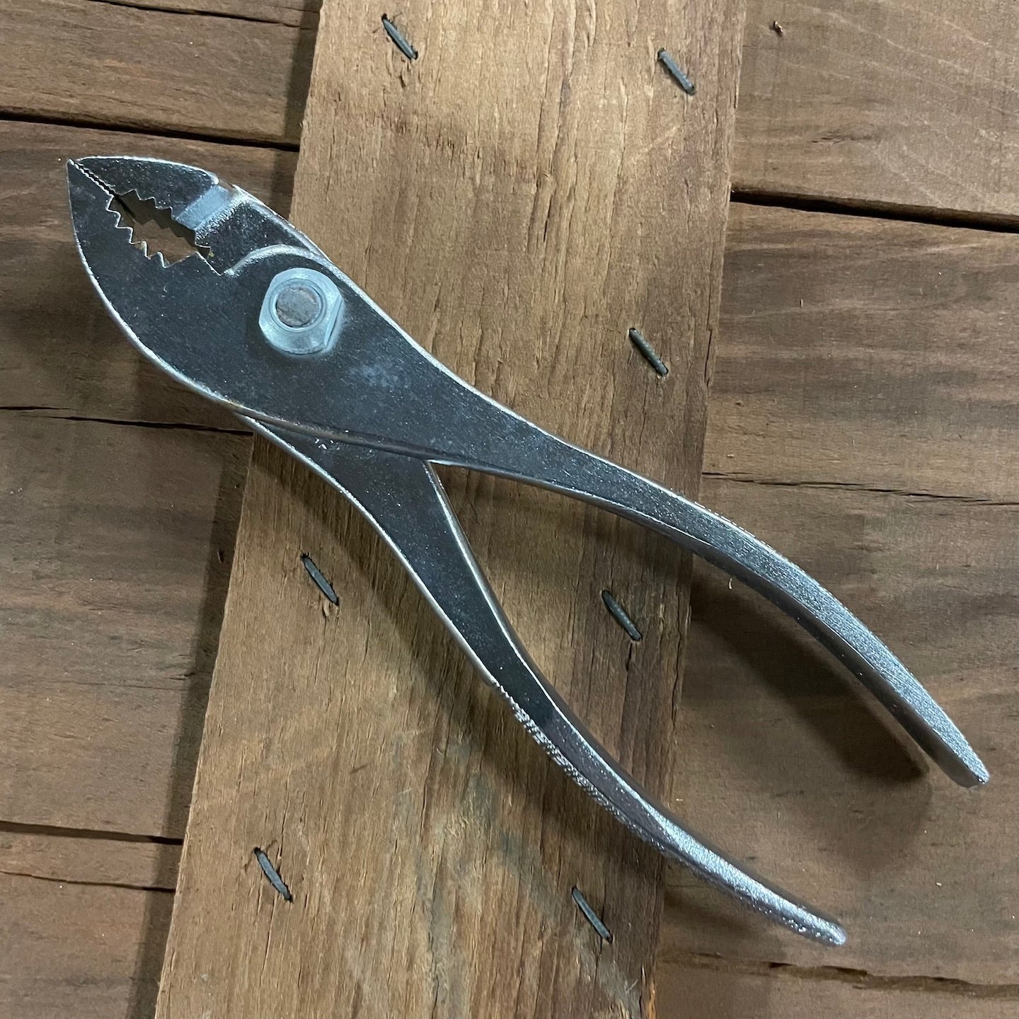 Cee tee pliers store