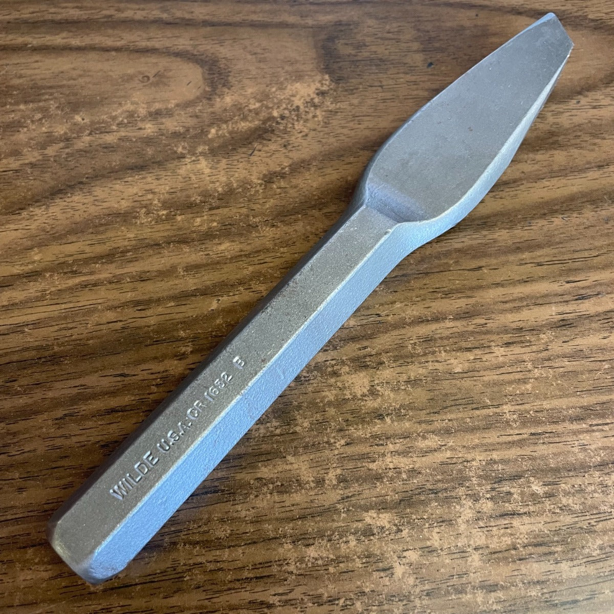 Wilde 1/2" Round-Nose Chisel (CR1632) – Harry J. Epstein Co.