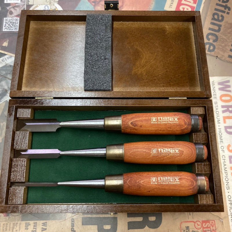 Narex Dovetail Chisel Set (852100) – Harry J. Epstein Co.