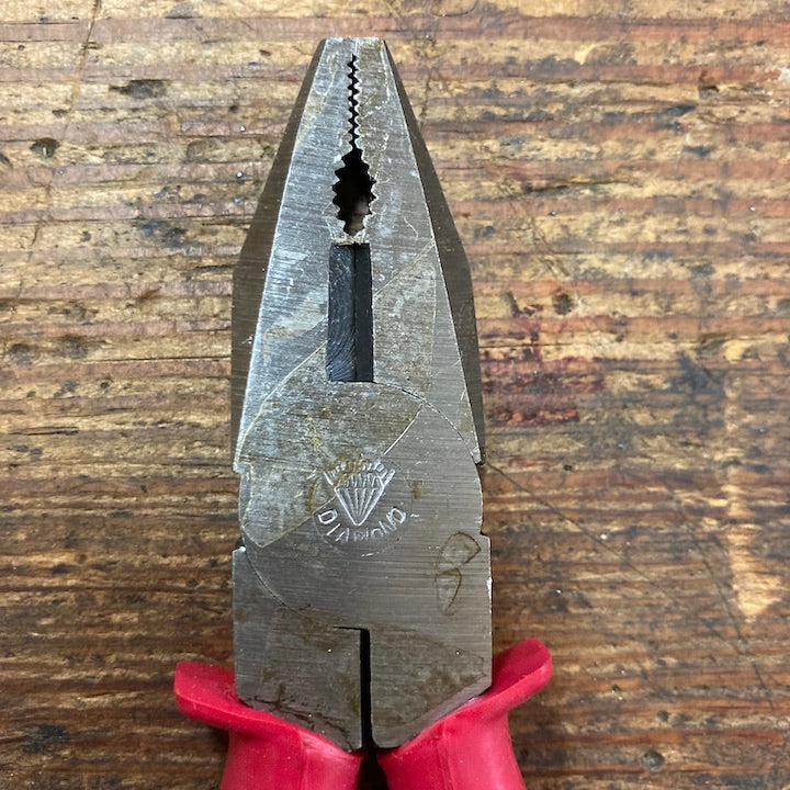 China "Diamond" Combination Pliers 7" (CD7) – Harry J. Epstein Co.