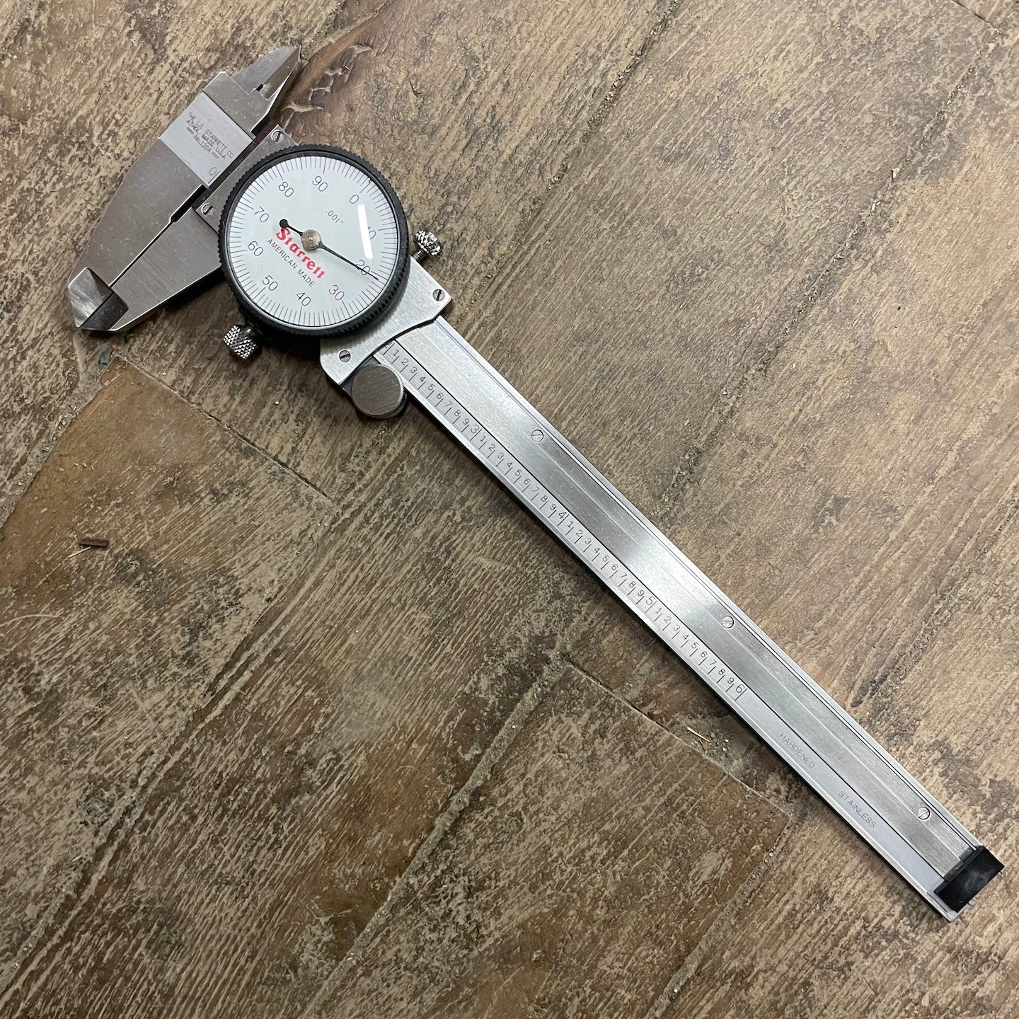 120A-6 Dial Caliper – Harry J. Epstein Co.