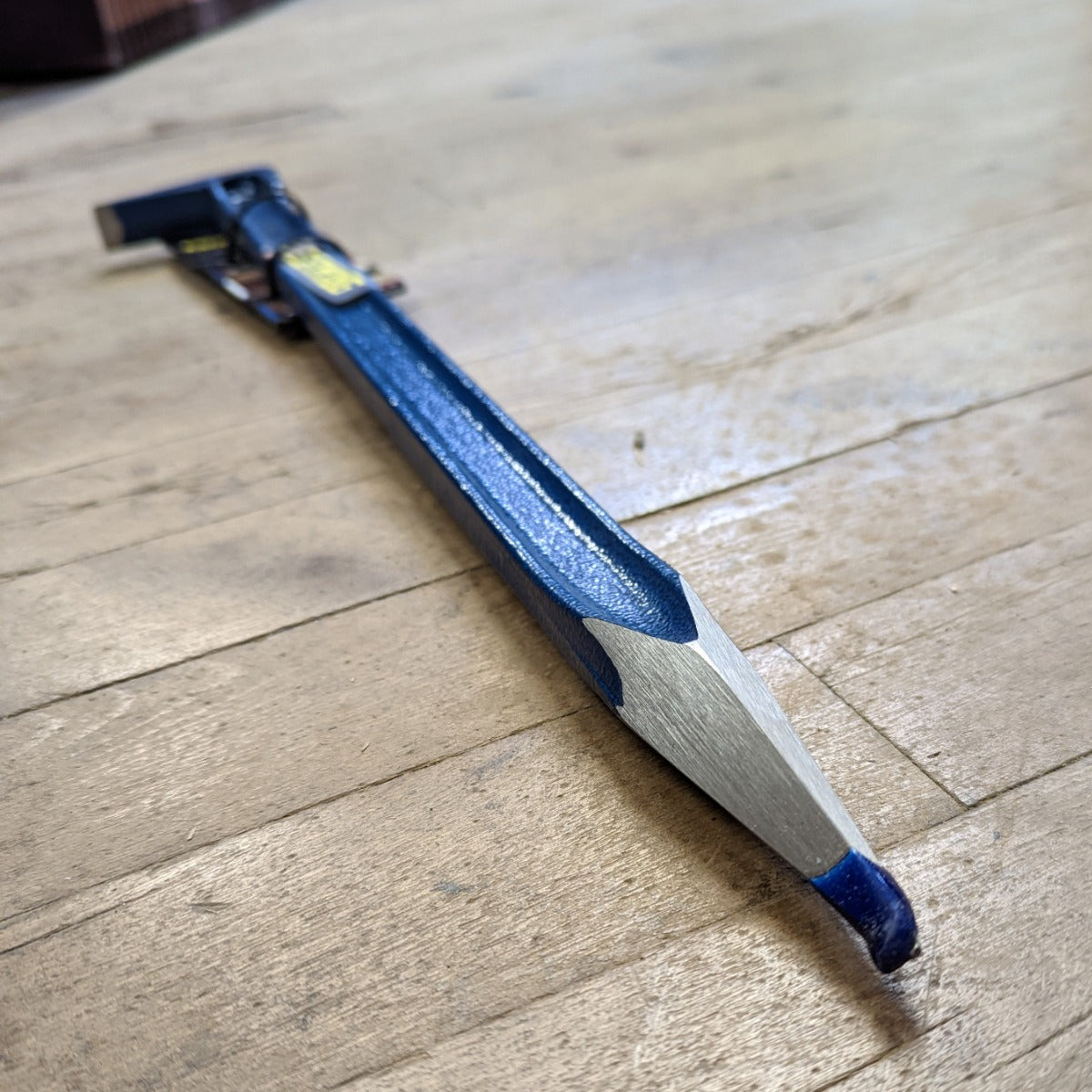 Estwing Gad Pry Bar (GP-18) – Harry J. Epstein Co.