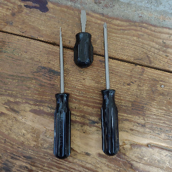 Crescent 3pc Screwdriver Set (LCC1003ST) – Harry J. Epstein Co.
