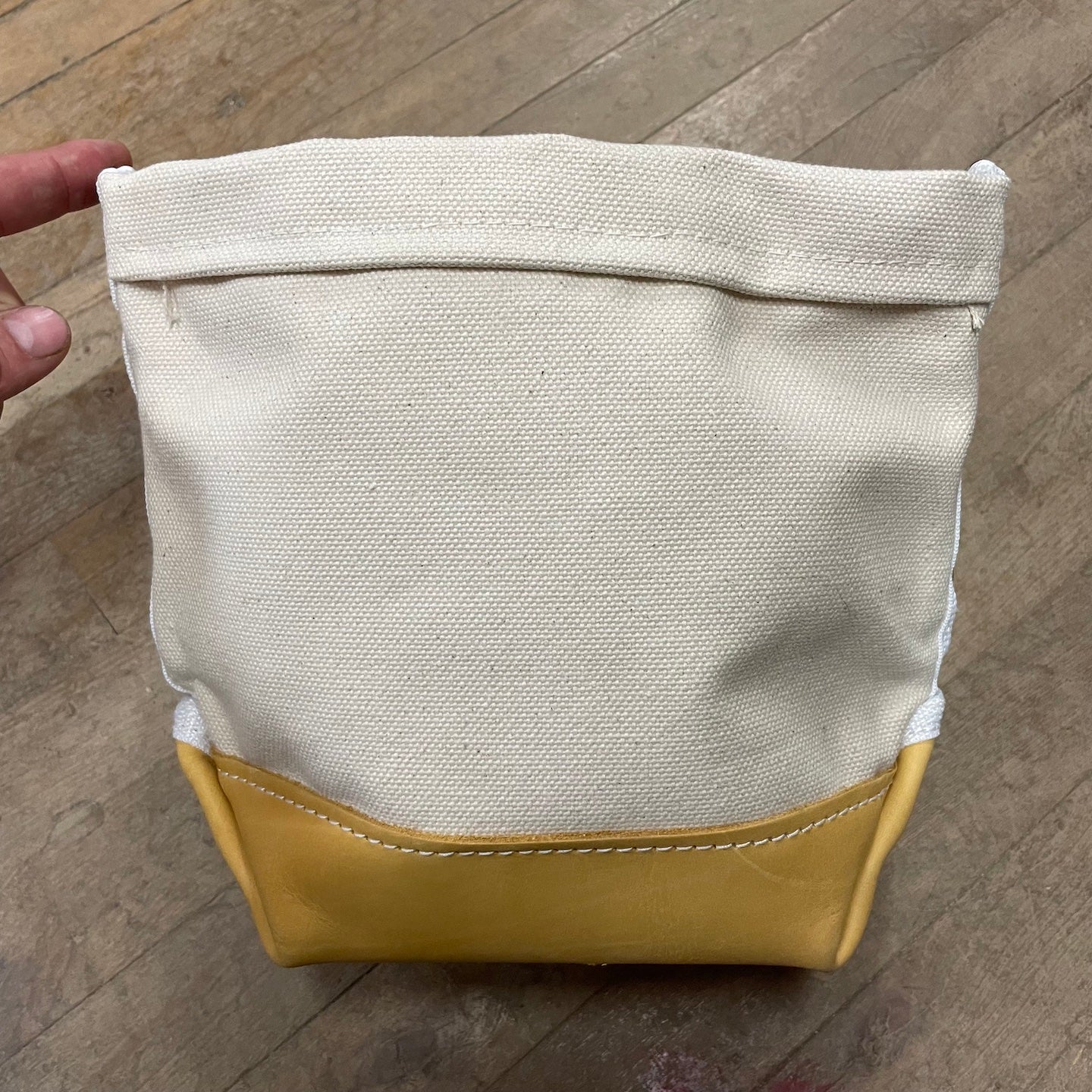 Iron Worker's US Made Leather Bottom Bolt Bag – Harry J. Epstein Co.