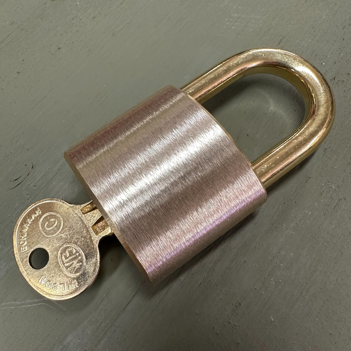 Wilson Bohannan Brass Padlock 1 1/4" Brass Shackle clearance x 5/16 ...